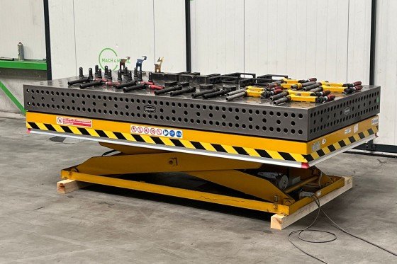 DEMMELER - PL 28 3D welding table used | Mach4Metal