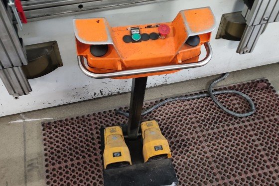 Warcom - FUTURA 30 - 100 Pressbrake used | Mach4Metal