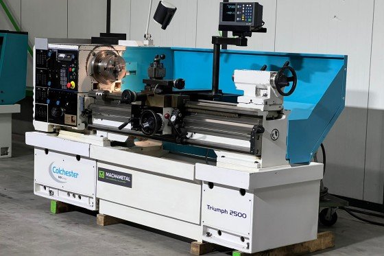 COLCHESTER - Triumph 2500 VS Centre lathe used | Mach4Metal