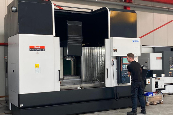 MAZAK - VTC 300 C - II 3-axis CNC machine (VMC) used | Mach4Metal