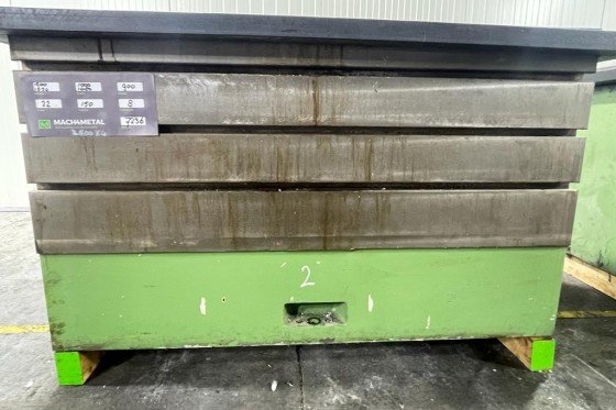 CORREA - Box Table Box table used | Mach4Metal