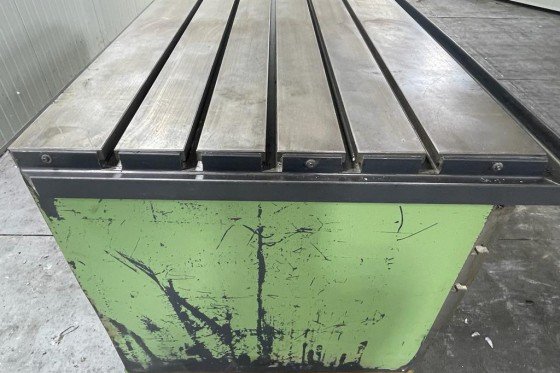 CORREA - Box Table Box table used | Mach4Metal