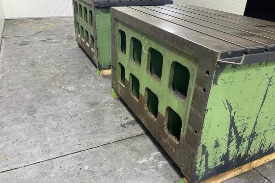 CORREA - Box Table Box table used | Mach4Metal