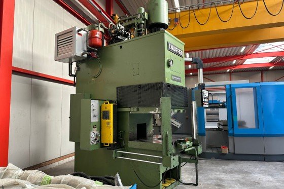 Lauffer - RPT 250 Hydraulic press used | Mach4Metal