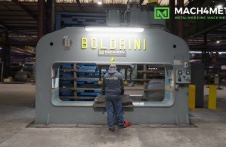 BOLDRINI - PAO 165 x 3500 Flanging and dishing machine used | Mach4Metal