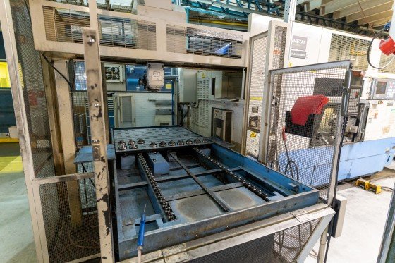 MAZAK - Multiplex 620 MARK II with Gantry loader CNC Lathe with c-axis ...