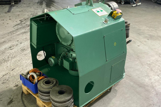 ROUNDO - R3 Profile bending machine used | Mach4Metal