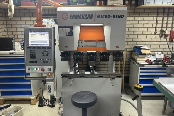 ERMAK - MICRO-BEND 1000/40 Pressbrake used | Mach4Metal