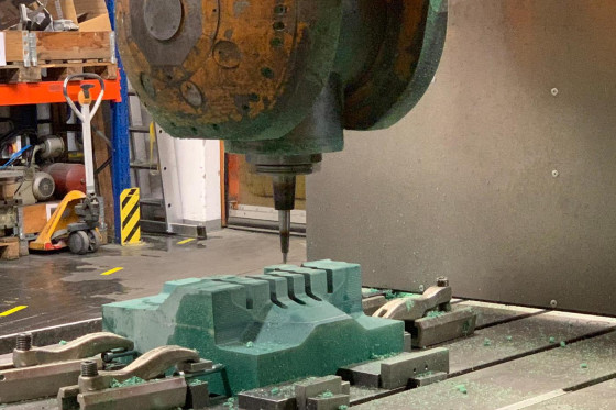 DROOP & REIN - FSM 1406 A 25 / 15 kcN Bed type milling machine used ...