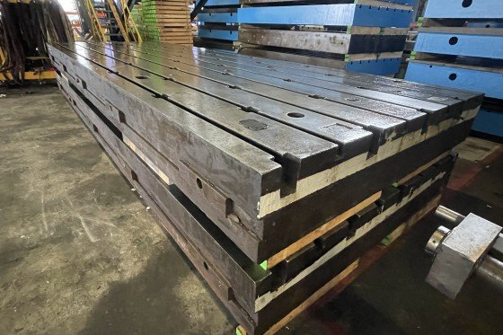 STOLLE - TDV 7/2.4 T slotted bed plate used | Mach4Metal