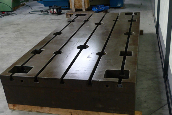 ASQUITH - CAST IRON T slotted bed plate used | Mach4Metal
