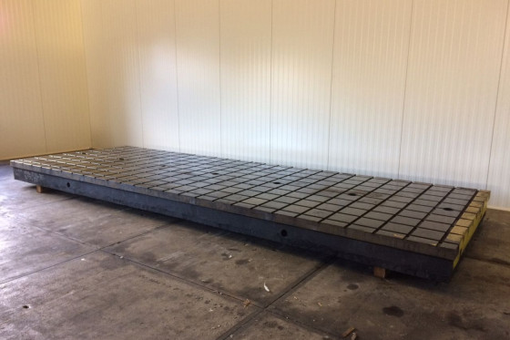 STOLLE - SDT T slotted bed plate used | Mach4Metal