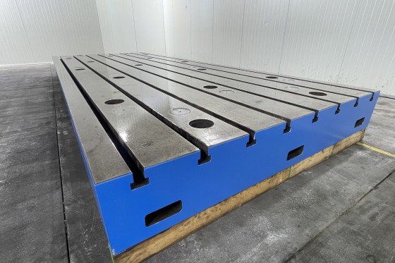 STOLLE - CAST IRON T slotted bed plate used | Mach4Metal