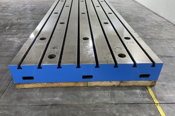 STOLLE - CAST IRON T slotted bed plate used | Mach4Metal
