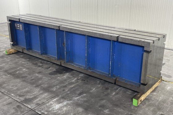 STOLLE - 4Cast Iron Box table used | Mach4Metal