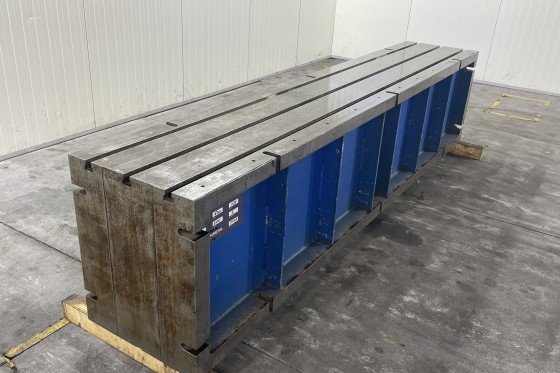 STOLLE - 4Cast Iron Box table used | Mach4Metal