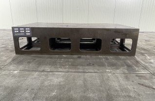 STOLLE - Cast Iron Box table used | Mach4Metal