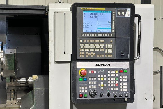 DOOSAN - LYNX 2100 LB CNC lathe used | Mach4Metal