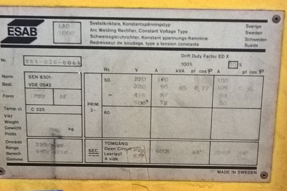 ESAB - LAD 1000 Column welding machine used | Mach4Metal