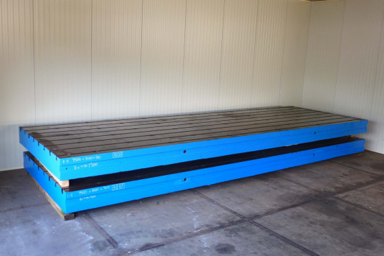 STOLLE - CAST IRON T slotted bed plate used | Mach4Metal