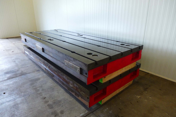 STOLLE - DFT T slotted bed plate used | Mach4Metal