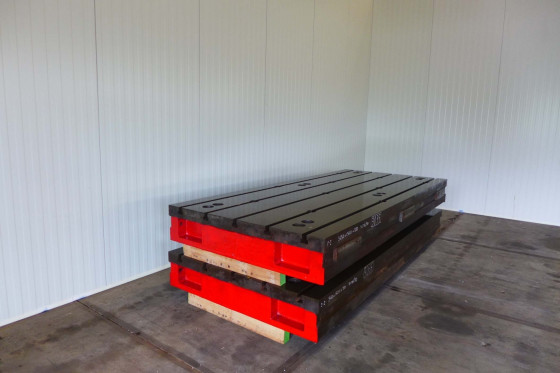 STOLLE - DFT T slotted bed plate used | Mach4Metal