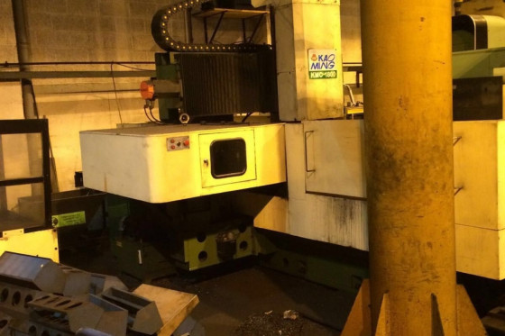 KMC 1800 3-axis CNC machine (VMC) used | Mach4Metal