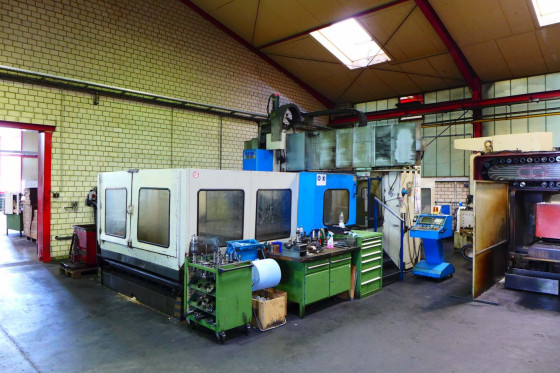 DMC 3000 Portal milling machine used | Mach4Metal