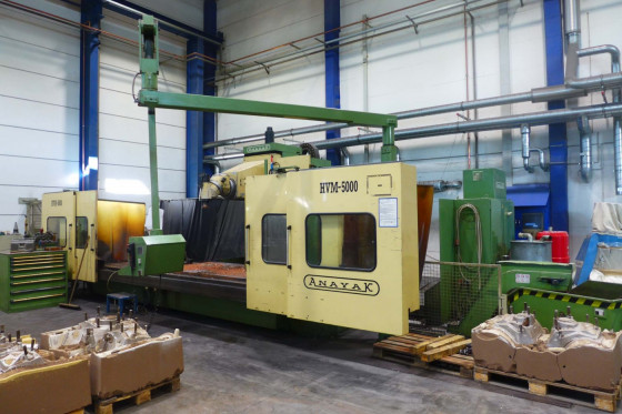 HVM - 3800 Bed type milling machine used | Mach4Metal