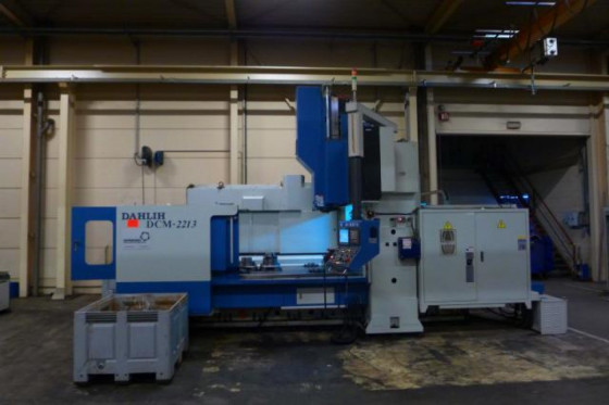 DAHLIH DCM - FANUC oiMD 3-axis CNC machine (VMC) used | Mach4Metal