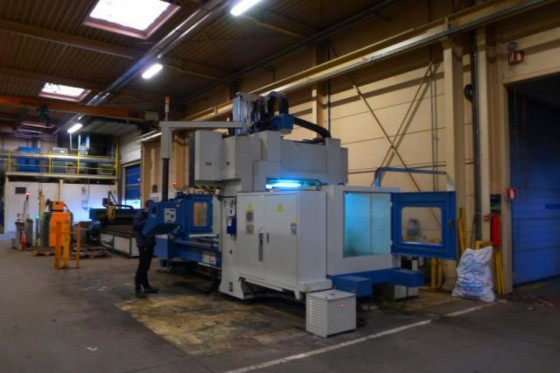 DAHLIH DCM - FANUC oiMD 3-axis CNC machine (VMC) used | Mach4Metal