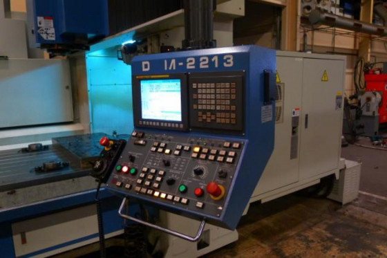 DAHLIH DCM - FANUC oiMD 3-axis CNC machine (VMC) used | Mach4Metal