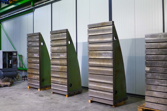 (3x) Angle plates 2500 x 1000 x 800 mm Angles plate used | Mach4Metal