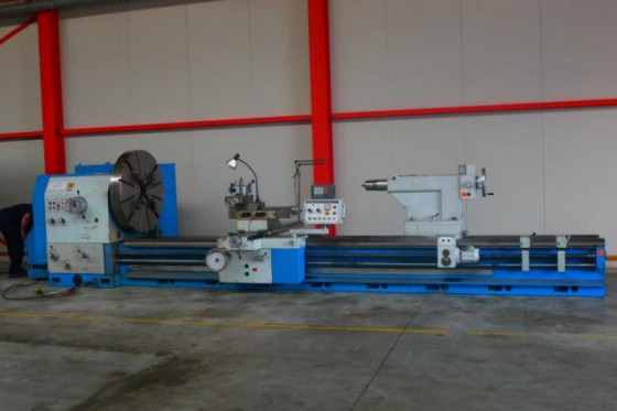 Conventionel turning lathe Centre lathe used | Mach4Metal