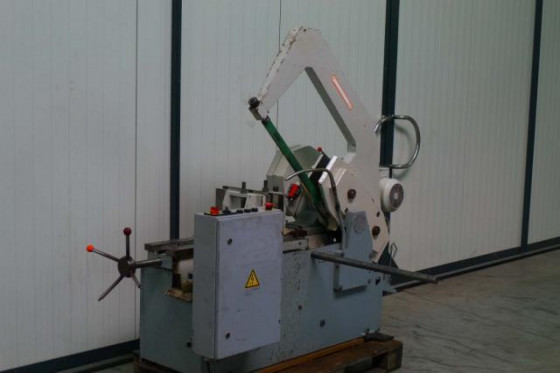 Kasto hacksaw beugelzaag bugelsaege zaagmachine Sawing machine used ...