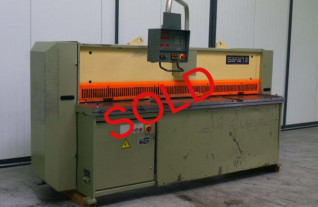 Safan schaar Hydraulische tafelschere Safan Guillotine used | Mach4Metal
