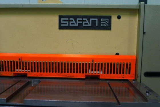 Safan schaar Hydraulische tafelschere Safan Guillotine used | Mach4Metal