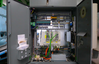 DMF 300 Linear 3-axis CNC machine (VMC) used | Mach4Metal