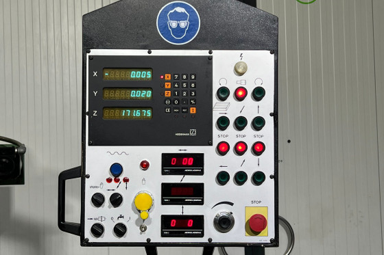 CME - F4 CMC Milling machine used | Mach4Metal