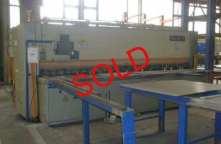 SAFAN - Safan Hvr schaar BNC Guillotine Tafelshere Radial arm drill ...