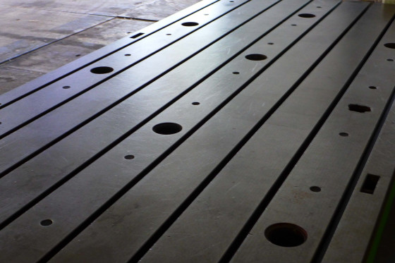 (4x) Floorplates 5000 x 2000 x 315 mm T slotted bed plate used | Mach4Metal