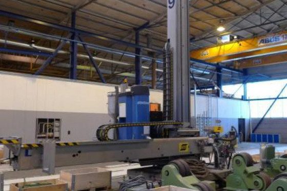 ESAB - Arm = 4,000 Column welding machine used | Mach4Metal