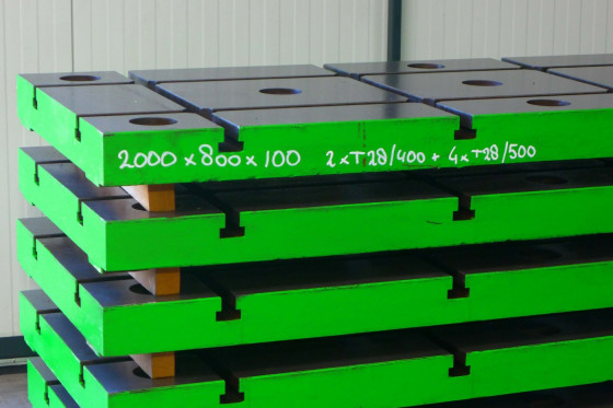 (18x) Floorplates 2000 x 800 x 100 mm T slotted bed plate used | Mach4Metal