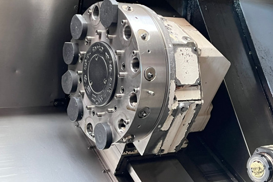 Okuma - LB 300 M CNC Lathe with c-axis used | Mach4Metal