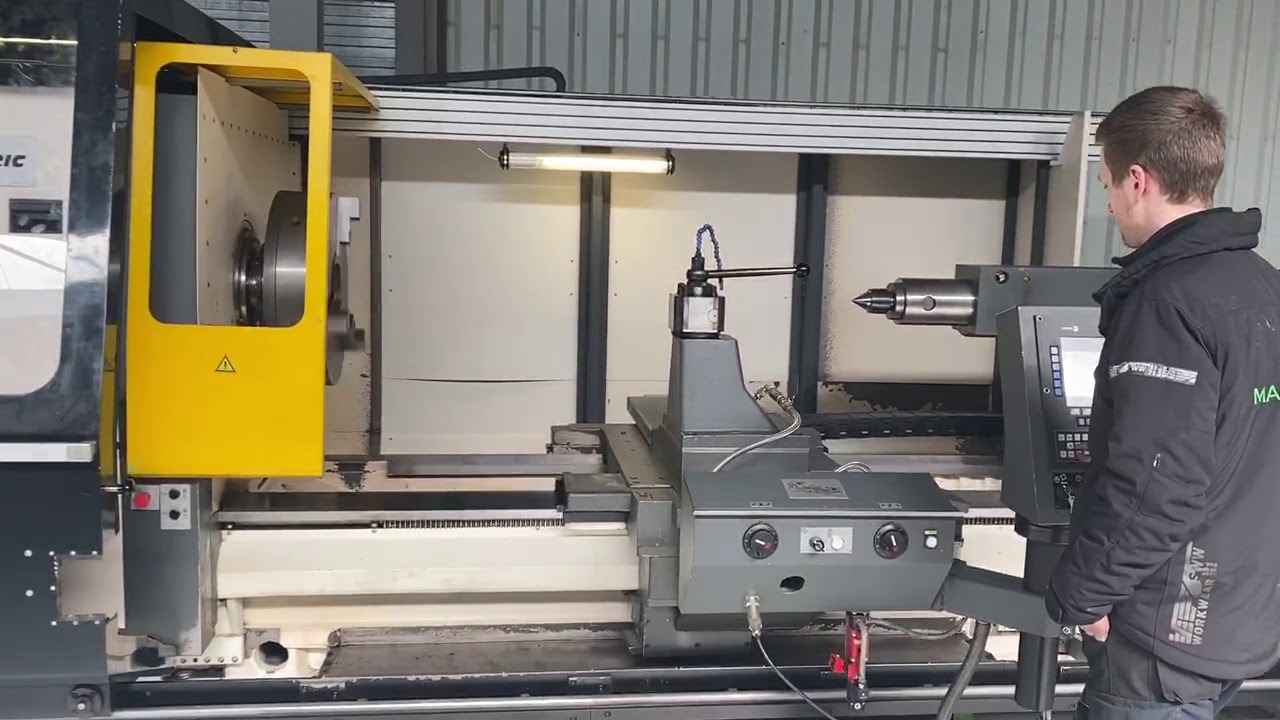 TOS - SUA 125 NUMERIC Centre lathe used | Mach4Metal