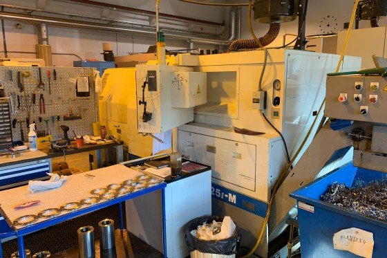 Okuma - LB 25 II - M CNC lathe used | Mach4Metal