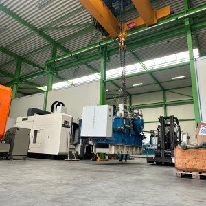 Loading Graebner seam Milling machine MONTREAL | Mach4Metal