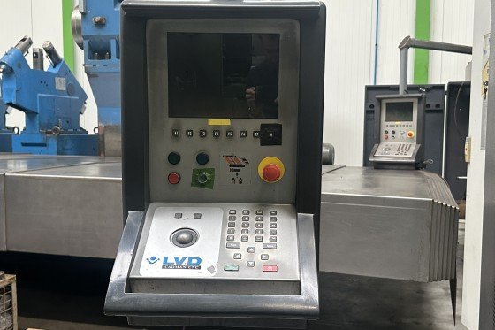 LVD - PPEB EASY FORM 320/40 Pressbrake used | Mach4Metal