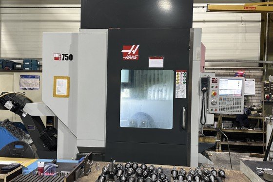 Haas - UMC-750 5-axis CNC machine (VMC) used | Mach4Metal