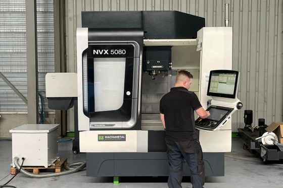 DMG MORI - NVX 5080 3-axis CNC machine (VMC) used | Mach4Metal
